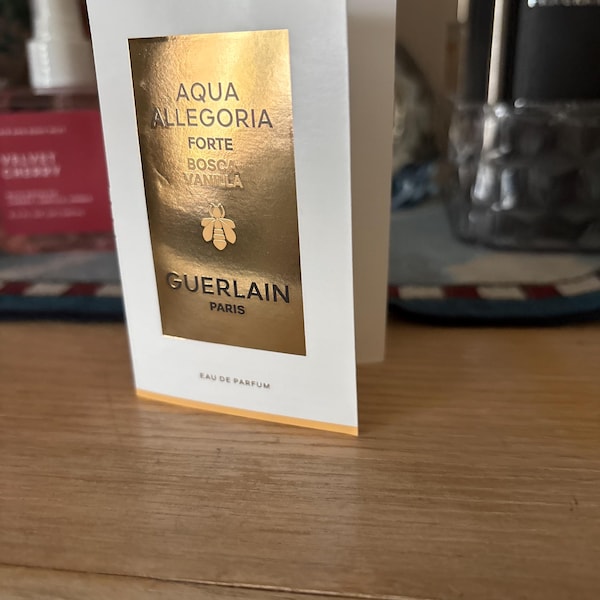 Antique - Niche Emarati by Lattafa - 2ml-3ml-5ml - Sample Atomizer ...