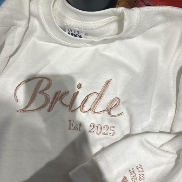 Custom Embroidered Beauty Tunic, Salon Uniform, Lash Nail Tech Make up ...