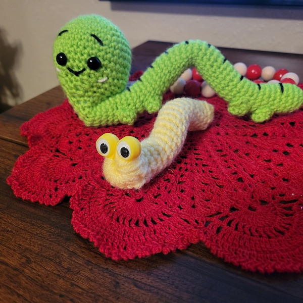 PATTERN: Iggy the Inchworm - Crochet Inchworm Pattern - Amigurumi ...