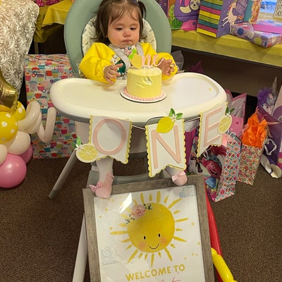 Editable Sunshine First Birthday Party Welcome Sign You Are My Sunshine ...