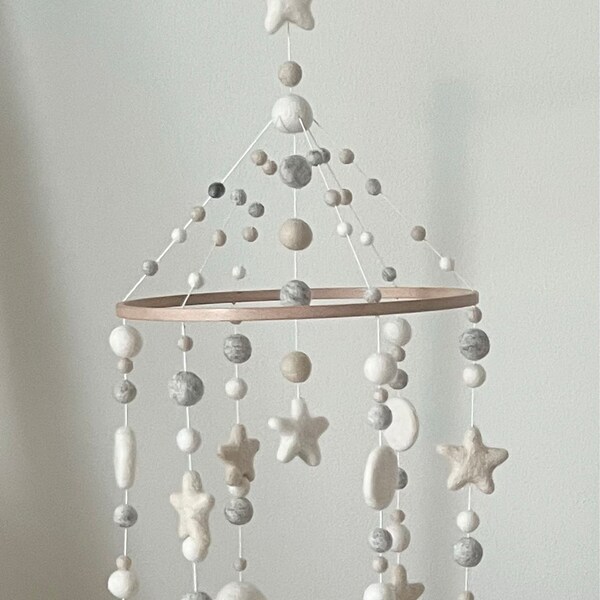 Neutral & Natural Baby Mobile, Nursery Mobile, Cot Mobile Boy, White ...