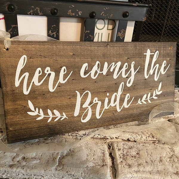 Here Comes the Bride Sign - Wedding Sign - Custom Wedding Sign - Rustic ...