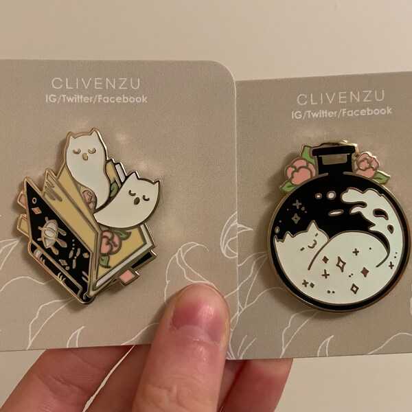 Witchy Ghost Cat (black) - Glow in the Dark Enamel Pin - Etsy