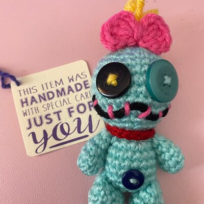 Mini Scrump Doll, Lilo and Stitch Amigurumi, Keychain Zipper Charm - Etsy