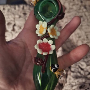 Flower Glass Pipe Glow in Dark Glass Pipe Beautiful Aesthetic Pipe ...