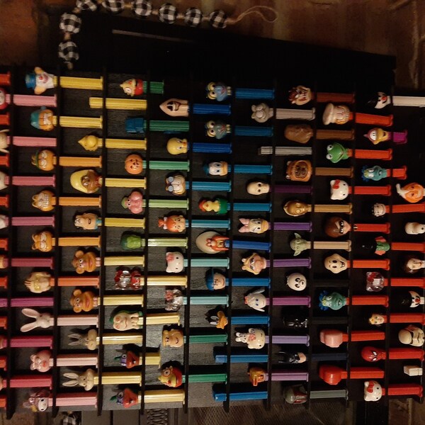 Aligned Rows 24" Wide PEZ Dispenser Display Shelf Stadium Style - Fits ...