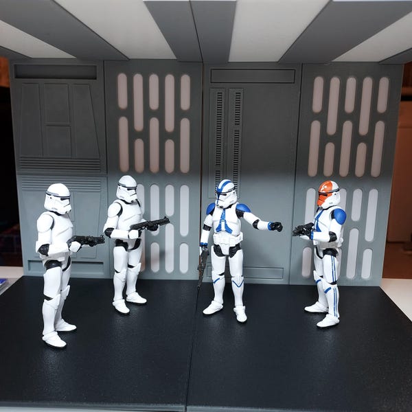 ACTION FIGURE DISPLAY - Station Stackers Sci-fi Inspired Diorama ...