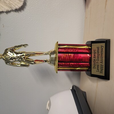 The Dundie Award, the Office TV Show, Dundie Award Trophy, Michael ...