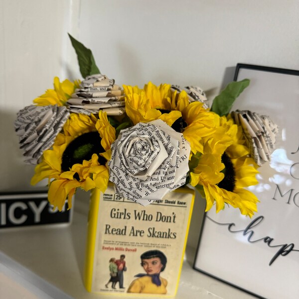 1 Dozen Fantasy Book Page Flowers - 6 or 12 Paper Roses - Wedding ...