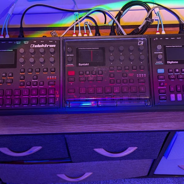 TRIPLE Side-by-side Digitakt / Syntakt / Digitone / Heat Stand ...