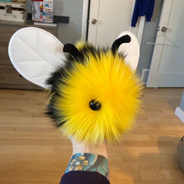 Fuzziggle Bumble Bee Plush Toy: Black and Yellow Faux Fur Kawaii ...