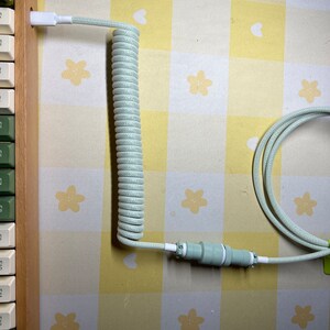 Custom Coiled Keyboard USB Cable With Aviator Connector GMK Dracula - Etsy