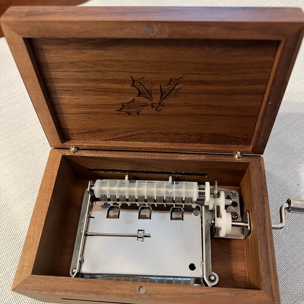 Custom Song & Laser Engraved Music Box | Personalized Engraved Design ...