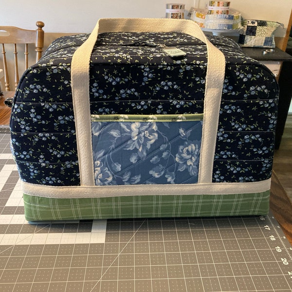 City Bag Uptown Pattern by Aunties Two Patterns : 14 Tall X 17 Wide X 8 ...