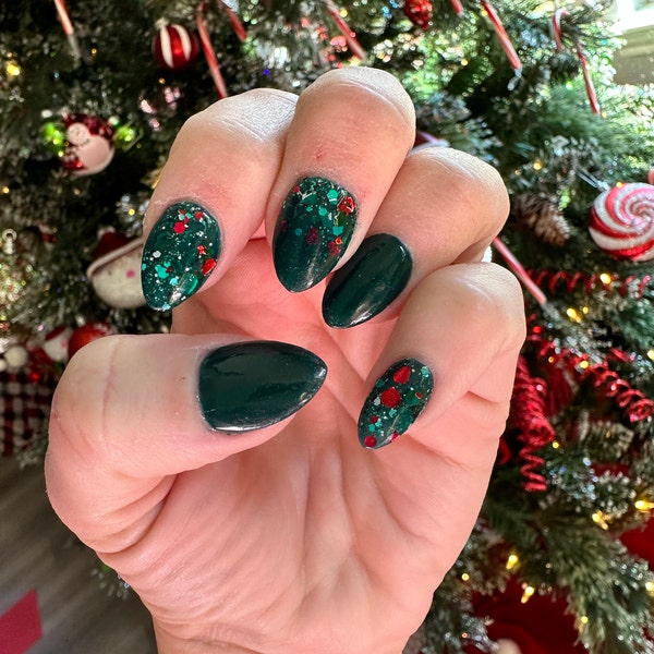 Mistletoe Kisses- Dip Powder, Dip Powder for Nails, Acrylic, Holiday ...