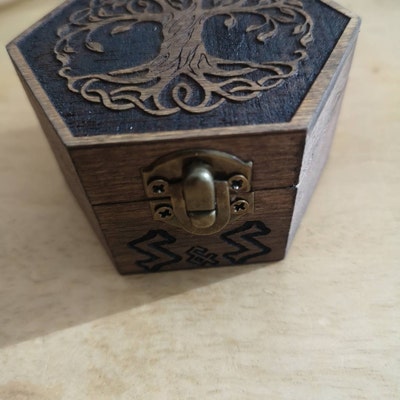 Norse Runes, Elder Futhark Divination Runic Dice, 4 Wooden Dice With ...