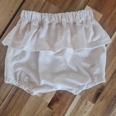 Ruffle Bloomer Sewing Pattern / Easy Baby Shorties PDF Pattern / Sewing ...