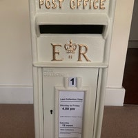 Elizabeth Regina Red ER Post Box - Etsy UK