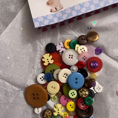 Rainbow Mix of Sewing Buttons 5 to 30mm 180 to 220 Buttons Quarter ...