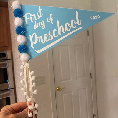 Printable Back to School Pennants for First Day of School Pictures ...