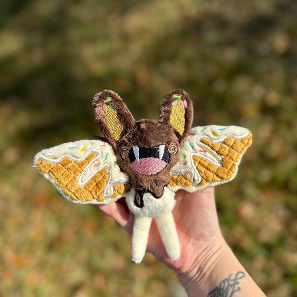 Bon-bon Bats ITH Plush Embroidery Pattern - Etsy