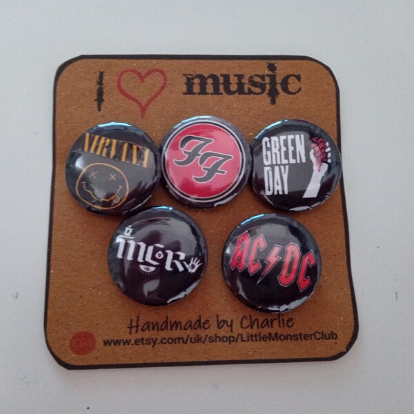 GERARD WAY Badge Pack Pin Badges Buttons Stocking Filler Emo Badge ...