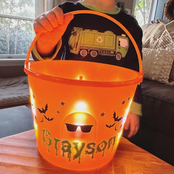 2 Pack Light up Halloween Buckets- Free Personalization - Etsy