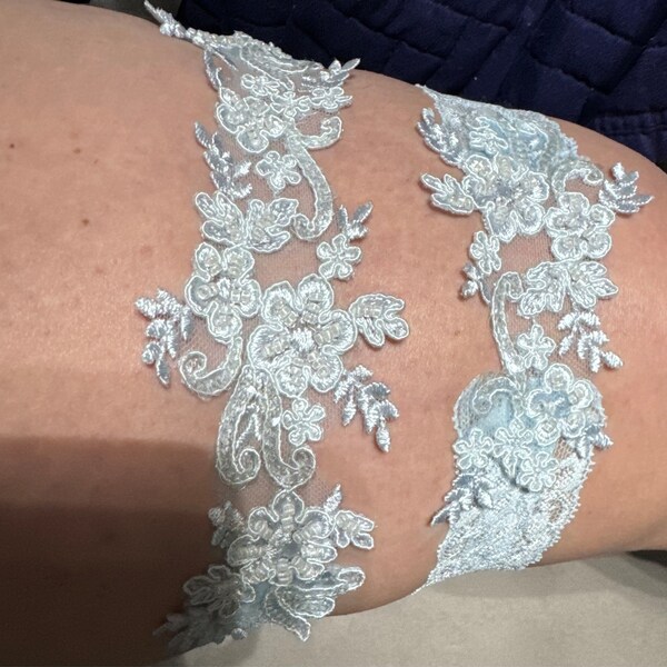 Light Ivory Wedding Garter Set, No Slip Grip Garter Toss Keepsake ...