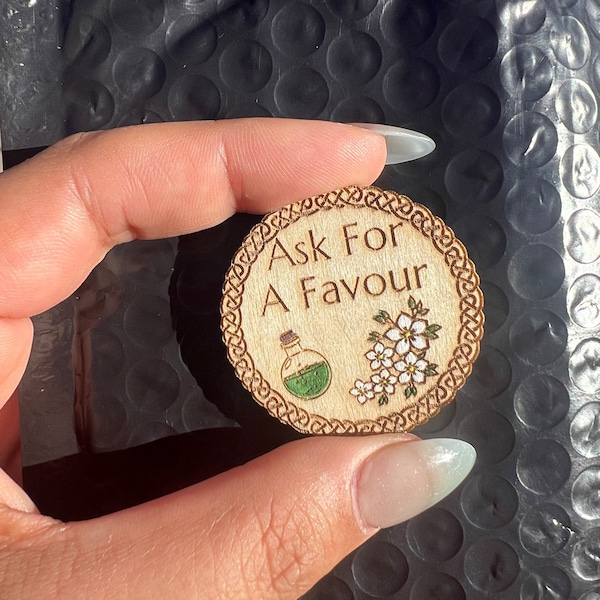 Trinket Trader Badge Pin (small) - Etsy