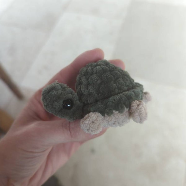Crochet PATTERN Turtle Keychain, No Sew, Amigurumi Tutorial PDF in ...