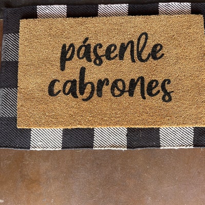 Pasenle Cabrones Doormat Doormat in Spanish Funny Doormat in Spanish ...