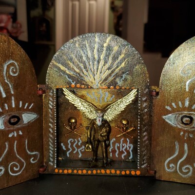 TRIANGLE 6 Retablo With Doors Triptych - Etsy