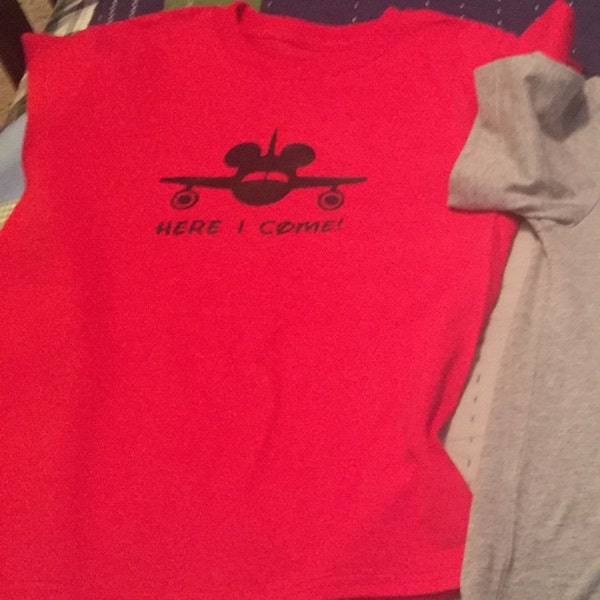 Here I Come! Disney Bound Plane With Bow Mickey Minnie Mouse Disney ...