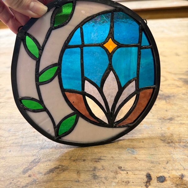 Moon Lotus Flower Stained Glass Pattern, Beginner Stained Glass ...