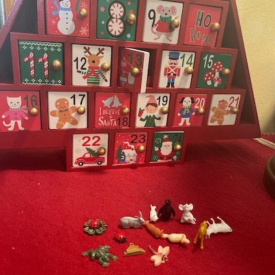 Vintage Miniature Trinkets Tiny Plastic Toys for Advent Calendars ...