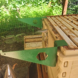 Beehive Rain and Snow Visor Awning for Beehive Snow and Rain Protection ...