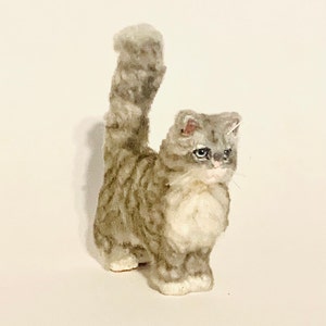 Dollhouse Miniature 1:12th Scale Cat Animal Pet Litter Tray and a ...