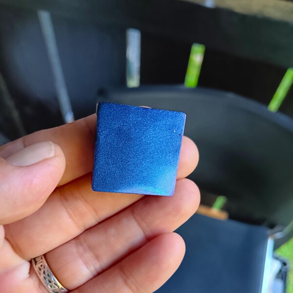 Emerald Flash Flake - Lumiere Lusters Color Shifting Chameleon Metallic ...