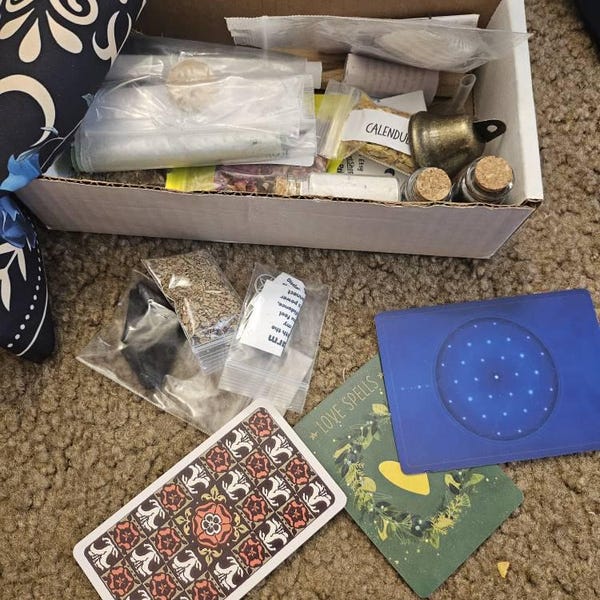 Water Witch Altar Ocean Spell Kit Random Mystery Mini Gifts for Sea ...