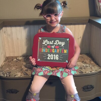Last Day of Kindergarten Sign Last Day of School Sign Printable ...