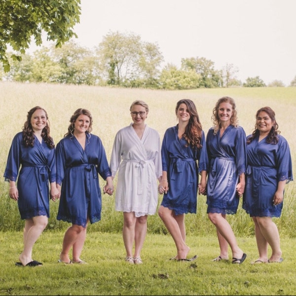 Bridesmaid Robe Bridesmaid Gift Matching Satin Lace Robe Bride Getting ...