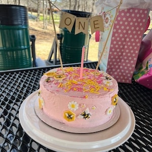 15 HONEY BEES EDIBLE Sugar Cupcake or Cake Toppers Bee Decorations for ...