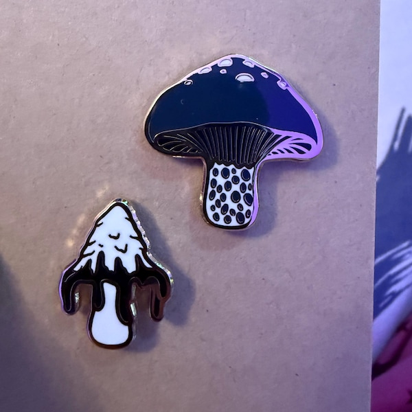 Mini Mushroom Enamel Pin - Etsy