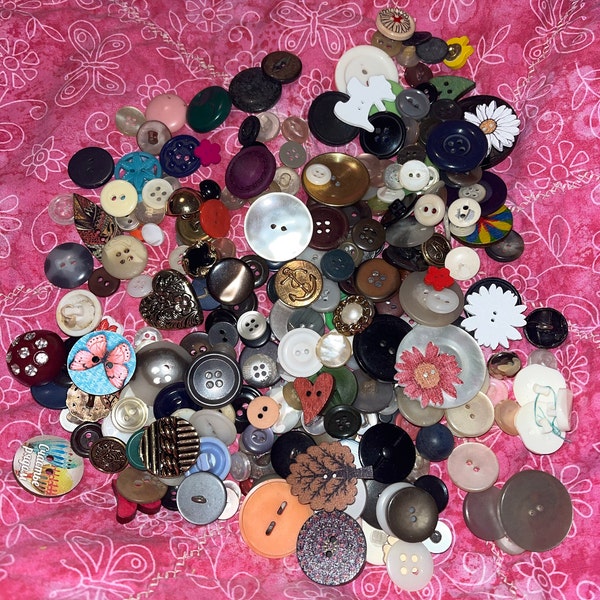 Lot of 100 Mixed Old and New With Some Vintage Too Sewing Buttons - Etsy