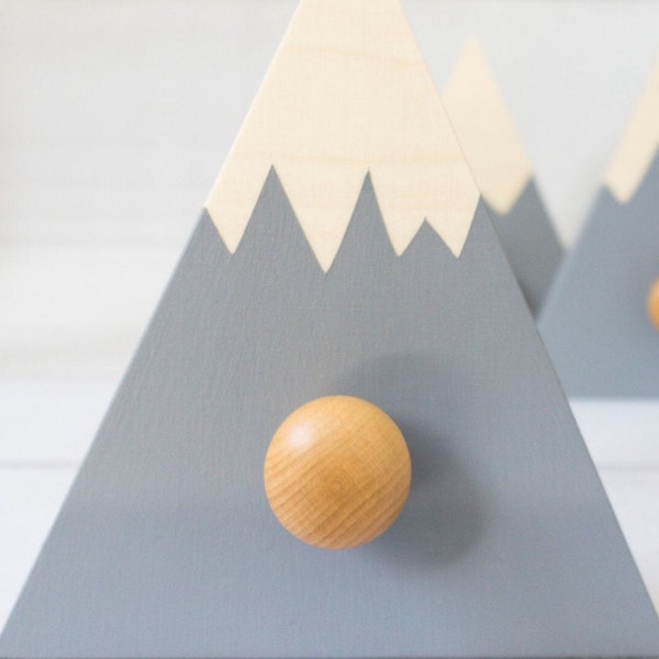 Wooden 7 Pegs Rack, Slanted Hooks, Wall Coat Rack, Wooden Toddler Room ...