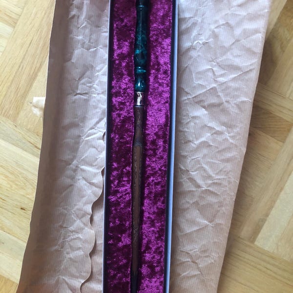 Premium Magic Wand 'reditus Auri' . Highest Quality Wooden Wand ...