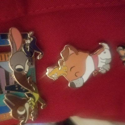 One in a Chameleon Pins, Tangled Pins, Pascal Pin, Rapunzel and Pascal ...