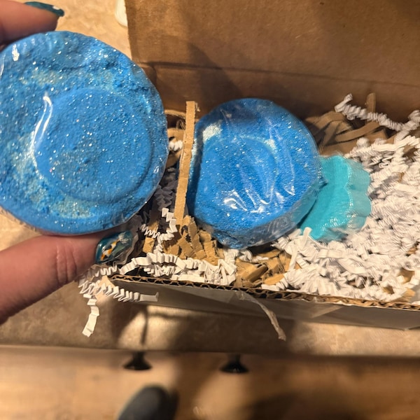 Oogie Boogie Surprise Bath Bomb | Creepy Crawlers Bugs Surprise | the ...