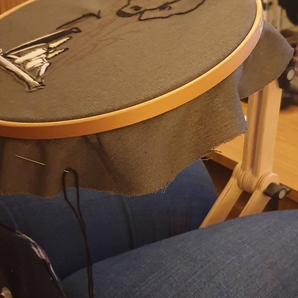 Nurge Adjustable Embroidery Seat Stand, High Quality Wood Seat Stand ...