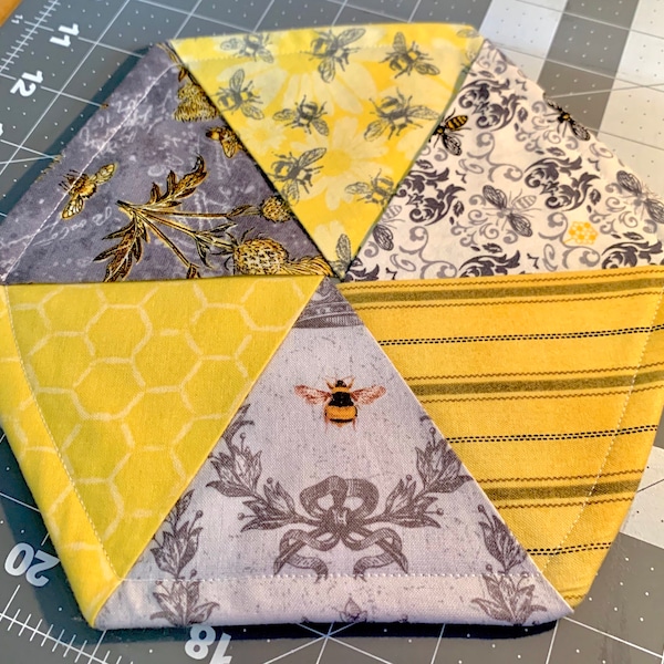 Easy Hexagon Trivet and Coasters Pdf Sewing Pattern; Hexie Placemat ...